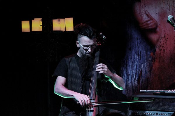 Lisa Morgenstern & Land Über - Periplaneta